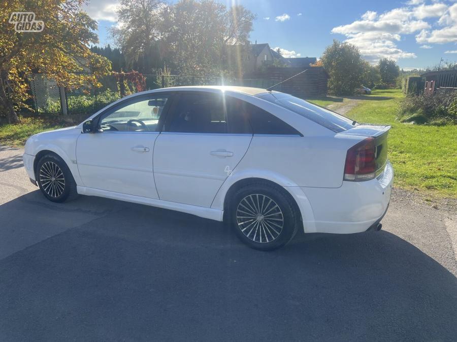 Opel Vectra 2005 in Siauliai, with an engine capacity of 2.20 L and mileage of 420 thousand km for 1050 €, photo 7 on AUTOMOTO.COM.LV