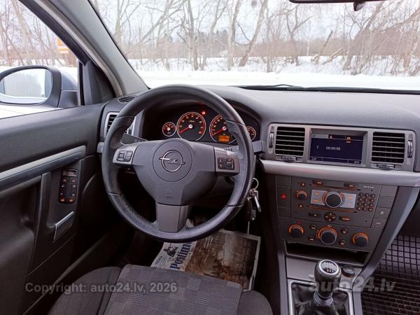 Opel Vectra 2006 in Saue, with an engine capacity of 2.80 L and mileage of 229 thousand km for 2950 €, photo 11 on AUTOMOTO.COM.LV