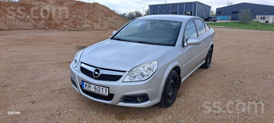 Opel Vectra 2006 in Saldus, with an engine capacity of 1.90 L and mileage of 377 thousand km for 450 €, photo 3 on AUTOMOTO.COM.LV