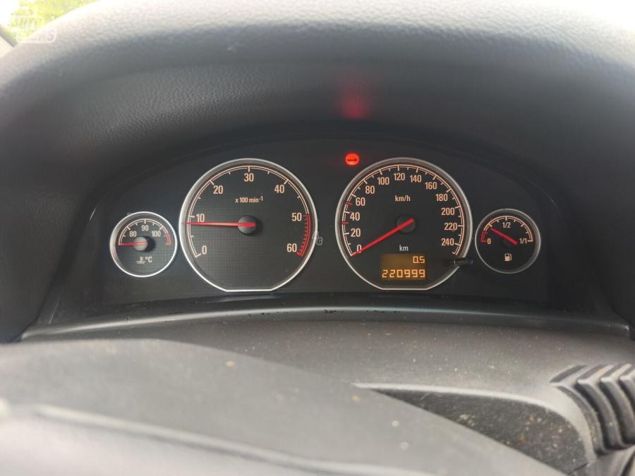 Opel Vectra 2007 in Ignalina, with an engine capacity of 1.90 L and mileage of 222 thousand km for 630 €, photo 5 on AUTOMOTO.COM.LV