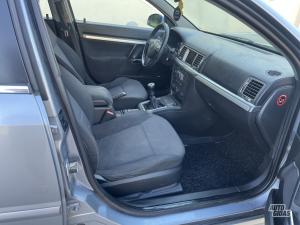 Opel Vectra 2007 in Kaunas, with an engine capacity of 1.90 L and mileage of 39 thousand km for 699 €, photo 6 on AUTOMOTO.COM.LV