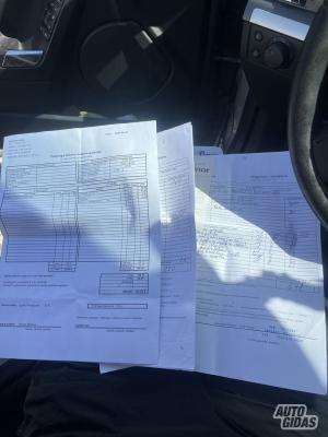Opel Vectra 2007 in Kaunas, with an engine capacity of 1.90 L and mileage of 39 thousand km for 699 €, photo 9 on AUTOMOTO.COM.LV