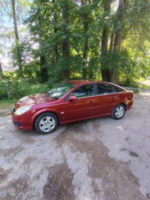 Sarkans Opel Vectra 2006 Panevēža, ar dzinēja tilpumu 1.91 L un nobraukumu 176 tūkst. km par 1000 €, foto  vietnē AUTOMOTO.COM.LV