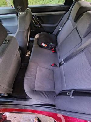 Sarkans Opel Vectra 2006 Panevēža, ar dzinēja tilpumu 1.91 L un nobraukumu 176 tūkst. km par 1000 €, foto 17 vietnē AUTOMOTO.COM.LV
