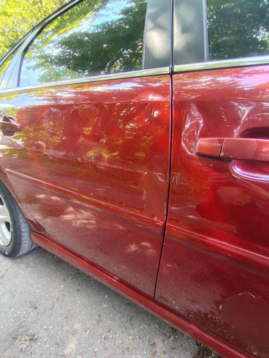 Sarkans Opel Vectra 2006 Panevēža, ar dzinēja tilpumu 1.91 L un nobraukumu 176 tūkst. km par 1000 €, foto 19 vietnē AUTOMOTO.COM.LV
