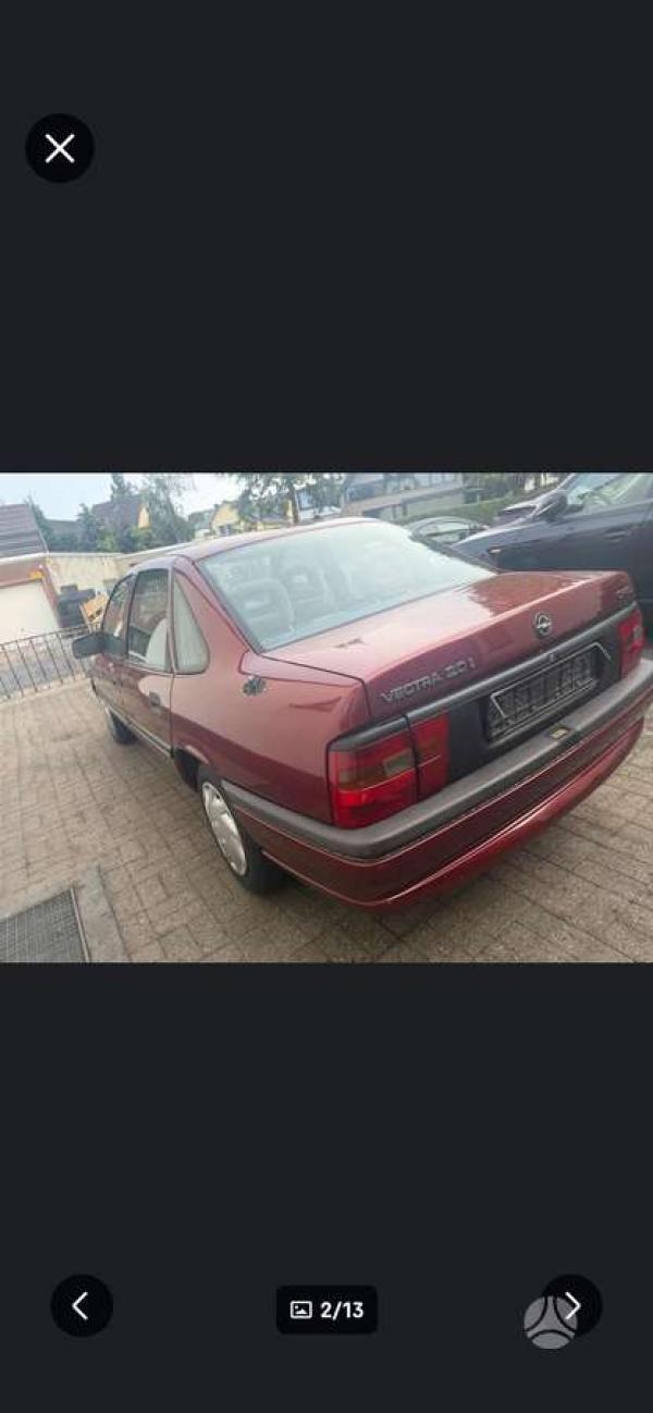 Red Opel Vectra 1994 in Marijampole, with an engine capacity of 2.00 L and mileage of 250 thousand km for 2200 €, photo 3 on AUTOMOTO.COM.LV