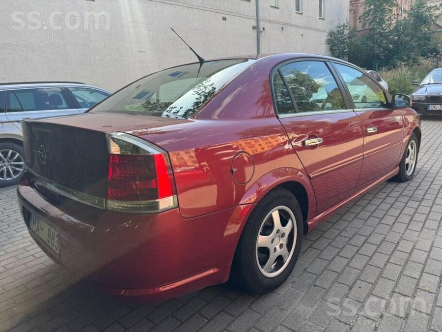 Sarkans Opel Vectra 2007 Rīga, ar dzinēja tilpumu 1.80 L un nobraukumu 118 tūkst. km par 3000 €, foto 5 vietnē AUTOMOTO.COM.LV