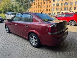 Sarkans Opel Vectra 2007 Rīga, ar dzinēja tilpumu 1.80 L un nobraukumu 118 tūkst. km par 3000 €, foto 6 vietnē AUTOMOTO.COM.LV