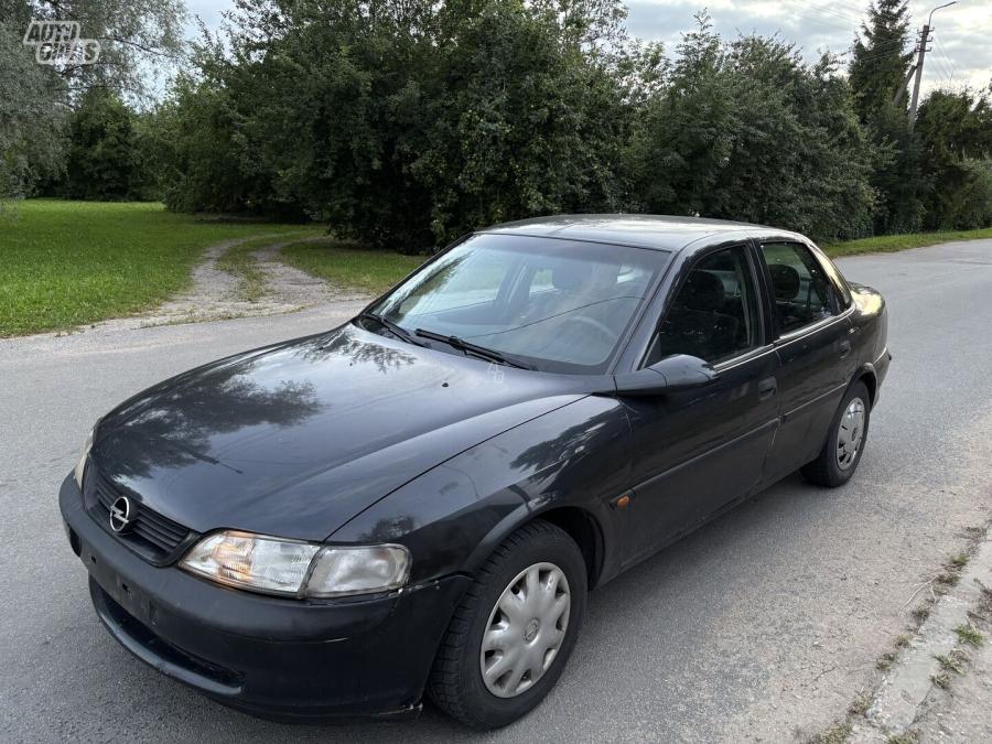 Opel Vectra 1997 Joniškis, ar dzinēja tilpumu 1.60 L un nobraukumu 300 tūkst. km par 500 €, foto 4 vietnē AUTOMOTO.COM.LV