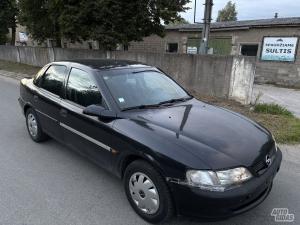 Opel Vectra 1997 Joniškis, ar dzinēja tilpumu 1.60 L un nobraukumu 300 tūkst. km par 500 €, foto 6 vietnē AUTOMOTO.COM.LV