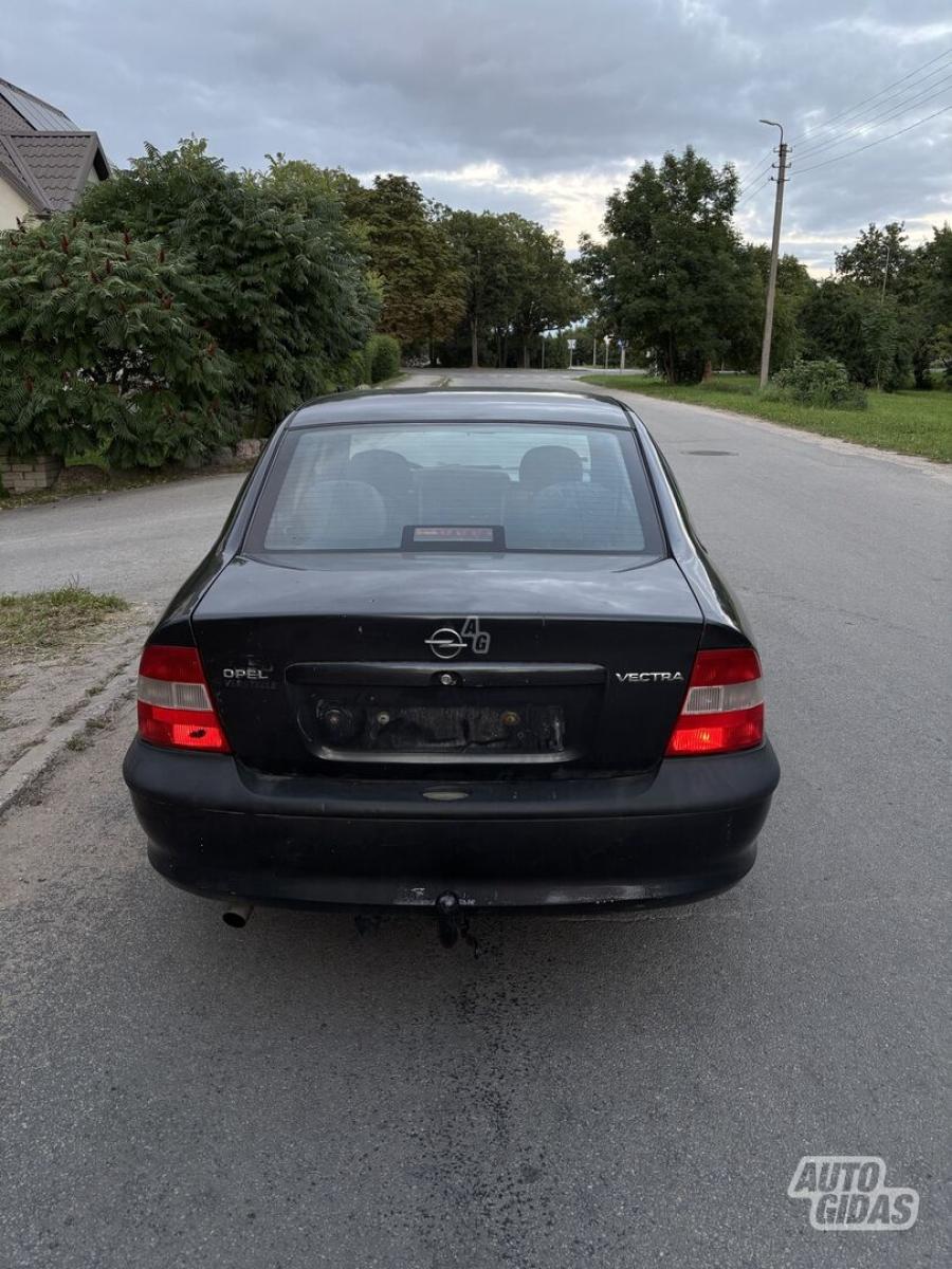 Opel Vectra 1997 Joniškis, ar dzinēja tilpumu 1.60 L un nobraukumu 300 tūkst. km par 500 €, foto 9 vietnē AUTOMOTO.COM.LV