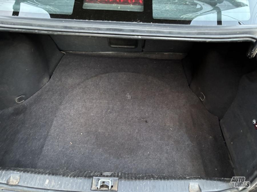 Opel Vectra 1997 Joniškis, ar dzinēja tilpumu 1.60 L un nobraukumu 300 tūkst. km par 500 €, foto 10 vietnē AUTOMOTO.COM.LV