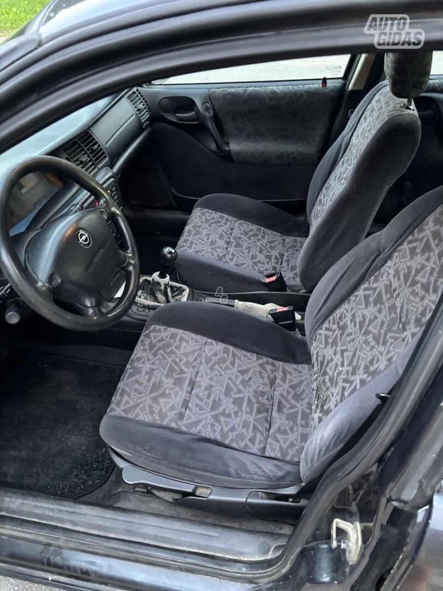 Opel Vectra 1997 Joniškis, ar dzinēja tilpumu 1.60 L un nobraukumu 300 tūkst. km par 500 €, foto 12 vietnē AUTOMOTO.COM.LV