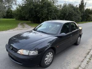 Opel Vectra 1997 Joniškis, ar dzinēja tilpumu 1.60 L un nobraukumu 300 tūkst. km par 500 €, foto 4 vietnē AUTOMOTO.COM.LV