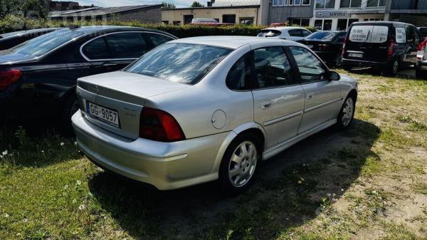 Opel Vectra 2000 in Kuldiga, with an engine capacity of 1.80 L and mileage of 250 thousand km for 400 €, photo 3 on AUTOMOTO.COM.LV