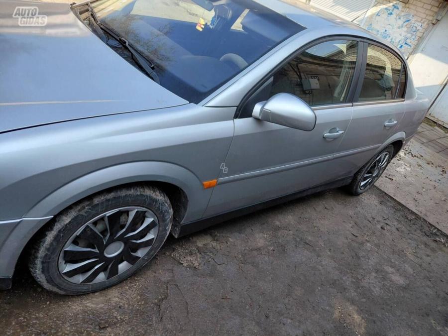 Opel Vectra 2002 Alīta, ar dzinēja tilpumu 2.20 L un nobraukumu 323 tūkst. km par 680 €, foto 2 vietnē AUTOMOTO.COM.LV