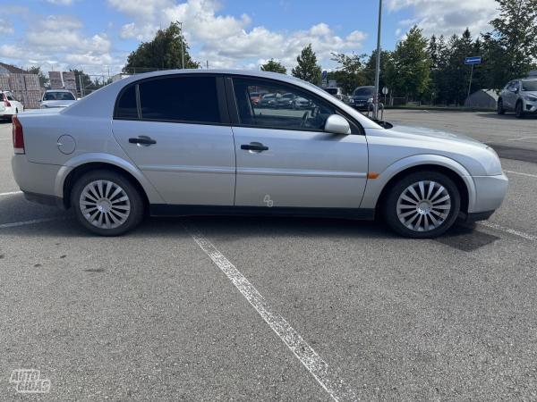 Opel Vectra 2002 Klaipėda, ar dzinēja tilpumu 2.20 L un nobraukumu 306 tūkst. km par 1350 €, foto 4 vietnē AUTOMOTO.COM.LV