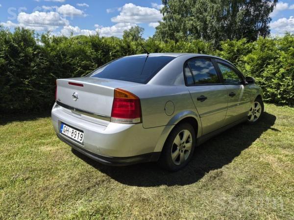 Opel Vectra 2002 in Preili, with an engine capacity of 1.80 L and mileage of 157 thousand km for 1400 €, photo 4 on AUTOMOTO.COM.LV