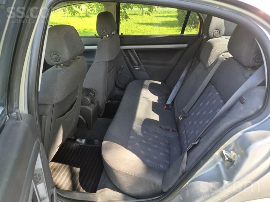 Opel Vectra 2002 Preiļi, ar dzinēja tilpumu 1.80 L un nobraukumu 157 tūkst. km par 1400 €, foto 7 vietnē AUTOMOTO.COM.LV