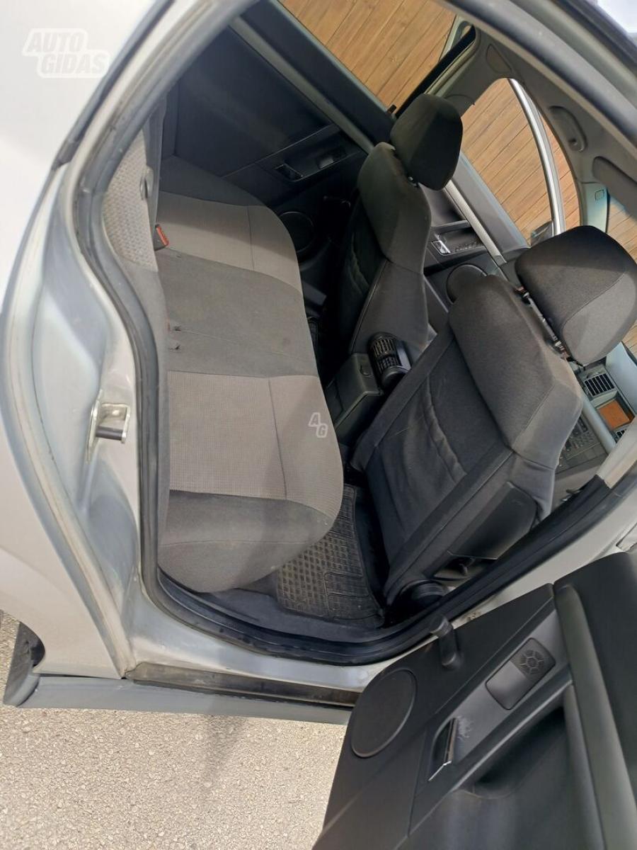 Opel Vectra 2002 Kretinga, ar dzinēja tilpumu 2.20 L un nobraukumu 269 tūkst. km par 950 €, foto 12 vietnē AUTOMOTO.COM.LV