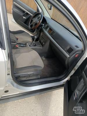 Opel Vectra 2002 Kretinga, ar dzinēja tilpumu 2.20 L un nobraukumu 269 tūkst. km par 950 €, foto 13 vietnē AUTOMOTO.COM.LV