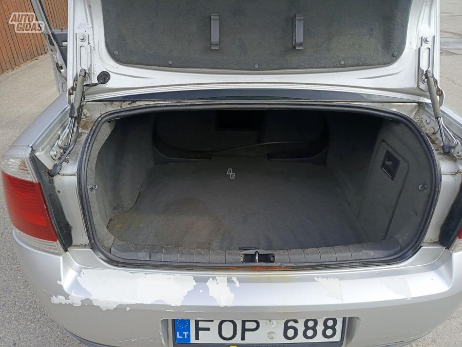Opel Vectra 2002 Kretinga, ar dzinēja tilpumu 2.20 L un nobraukumu 269 tūkst. km par 950 €, foto 14 vietnē AUTOMOTO.COM.LV