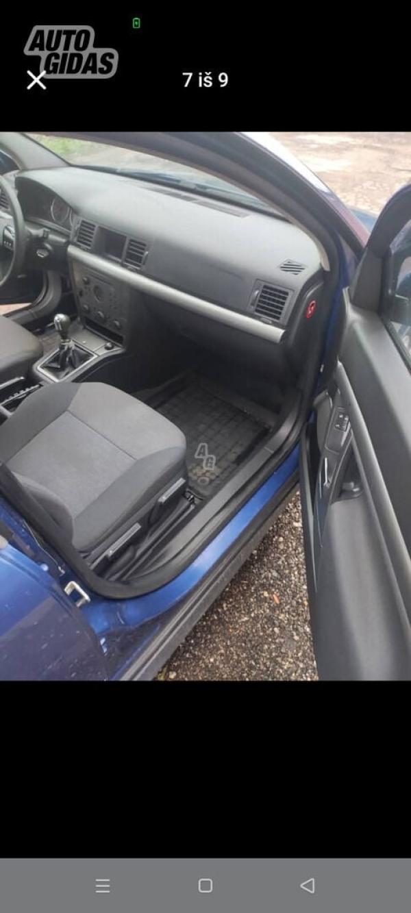 Opel Vectra 2002 in Siauliai, with an engine capacity of 2.20 L and mileage of 300 thousand km for 750 €, photo 7 on AUTOMOTO.COM.LV