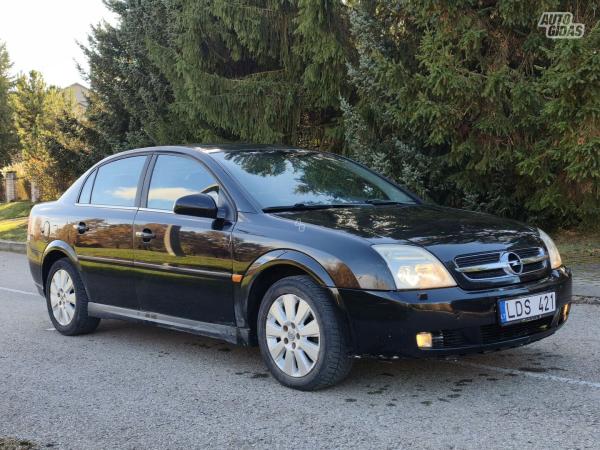 Opel Vectra 2002 in Jonava, with an engine capacity of 2.20 L and mileage of 297 thousand km for 890 €, photo 11 on AUTOMOTO.COM.LV