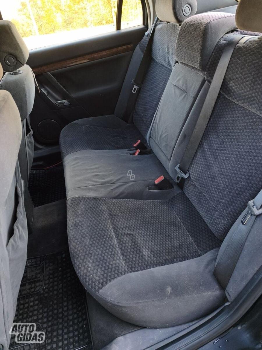 Opel Vectra 2002 Jonava, ar dzinēja tilpumu 2.20 L un nobraukumu 297 tūkst. km par 890 €, foto 22 vietnē AUTOMOTO.COM.LV