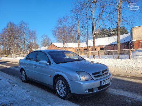 Opel Vectra 2003 in Vilnius, with an engine capacity of 2.20 L and mileage of 3240 thousand km for 1000 €, photo 4 on AUTOMOTO.COM.LV