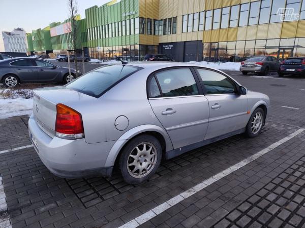 Opel Vectra 2003 Viļņa, ar dzinēja tilpumu 2.20 L un nobraukumu 270 tūkst. km par 630 €, foto 5 vietnē AUTOMOTO.COM.LV