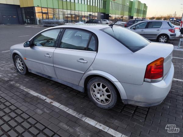 Opel Vectra 2003 Viļņa, ar dzinēja tilpumu 2.20 L un nobraukumu 270 tūkst. km par 630 €, foto 7 vietnē AUTOMOTO.COM.LV