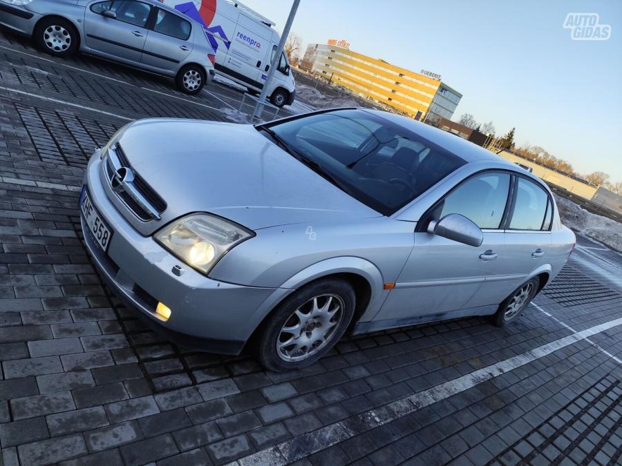 Opel Vectra 2003 Viļņa, ar dzinēja tilpumu 2.20 L un nobraukumu 270 tūkst. km par 590 €, foto 2 vietnē AUTOMOTO.COM.LV