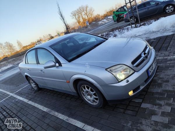 Opel Vectra 2003 in Vilnius, with an engine capacity of 2.20 L and mileage of 270 thousand km for 580 €, photo 1 on AUTOMOTO.COM.LV