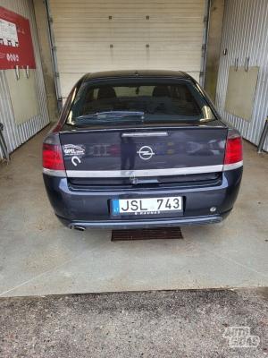 Opel Vectra 2003 in Kaunas, with an engine capacity of 2.20 L and mileage of 273 thousand km for 1300 €, photo 5 on AUTOMOTO.COM.LV