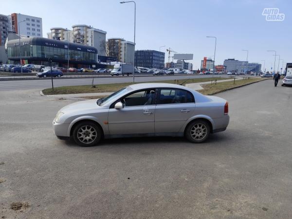 Opel Vectra 2003 Viļņa, ar dzinēja tilpumu 2.20 L un nobraukumu 270 tūkst. km par 490 €, foto 1 vietnē AUTOMOTO.COM.LV