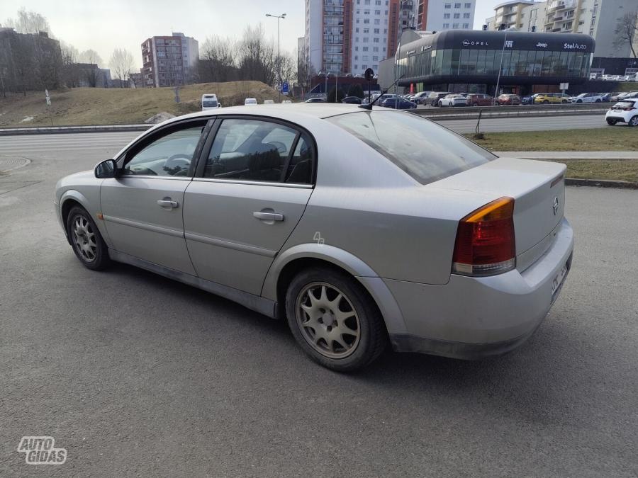 Opel Vectra 2003 Viļņa, ar dzinēja tilpumu 2.20 L un nobraukumu 270 tūkst. km par 490 €, foto 6 vietnē AUTOMOTO.COM.LV