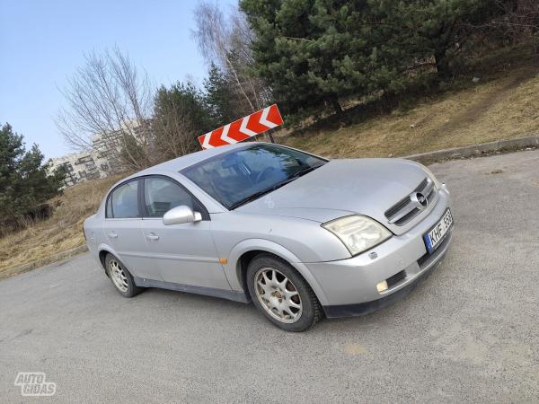 Opel Vectra 2003 in Vilnius, with an engine capacity of 2.20 L and mileage of 27 thousand km for 480 €, photo 3 on AUTOMOTO.COM.LV