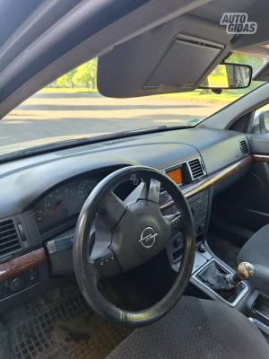 Opel Vectra 2003 Šakiai, ar dzinēja tilpumu 2.20 L un nobraukumu 320 tūkst. km par 650 €, foto 9 vietnē AUTOMOTO.COM.LV
