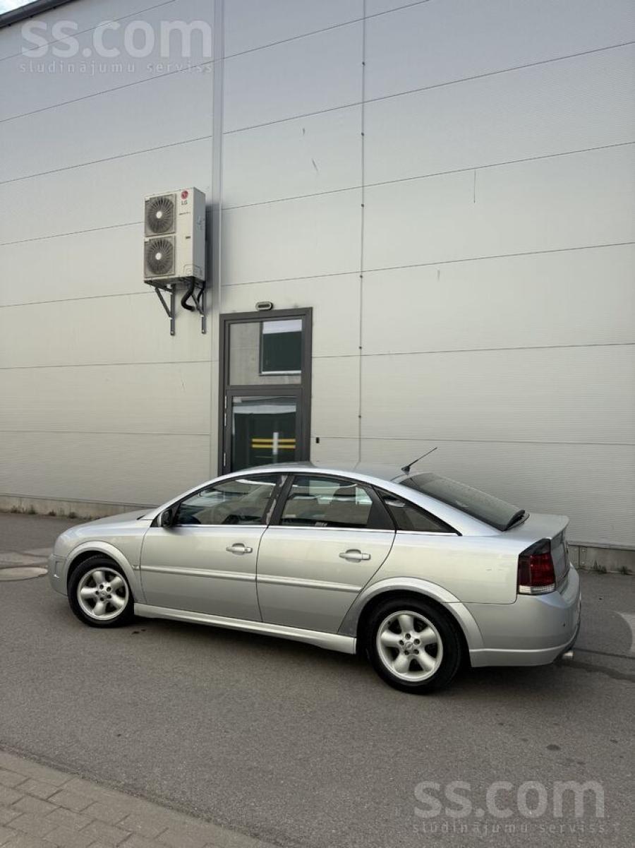 Opel Vectra 2003 Liepāja, ar dzinēja tilpumu 2.20 L un nobraukumu 319 tūkst. km par 1350 €, foto 7 vietnē AUTOMOTO.COM.LV