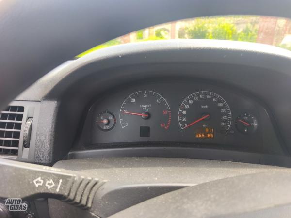 Opel Vectra 2003 Ignalina, ar dzinēja tilpumu 2.20 L un nobraukumu 350 tūkst. km par 300 €, foto 6 vietnē AUTOMOTO.COM.LV