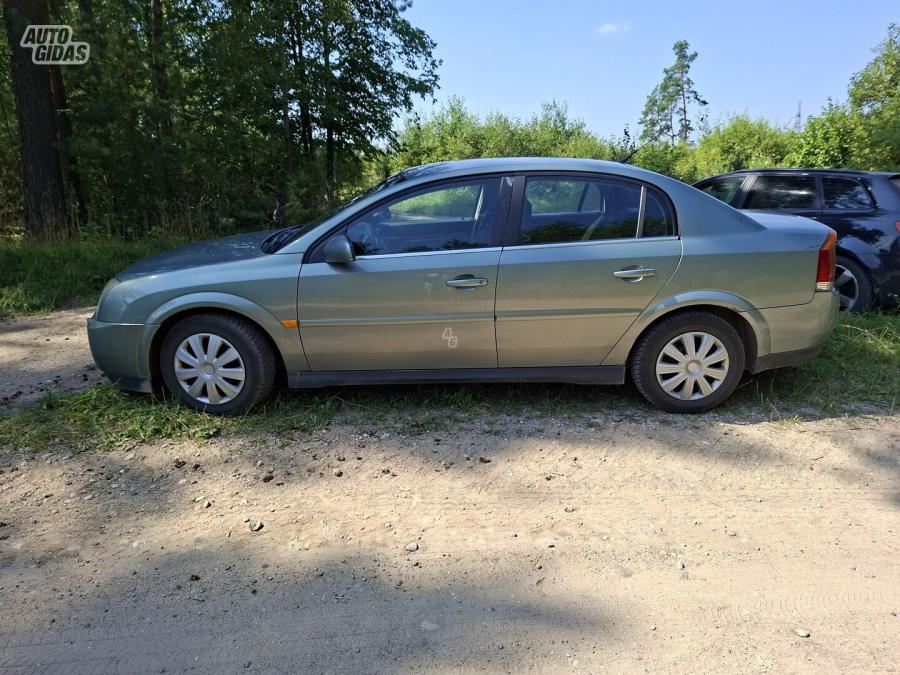 Opel Vectra 2003 in Trakai, with an engine capacity of 2.00 L and mileage of 440 thousand km for 900 €, photo 7 on AUTOMOTO.COM.LV