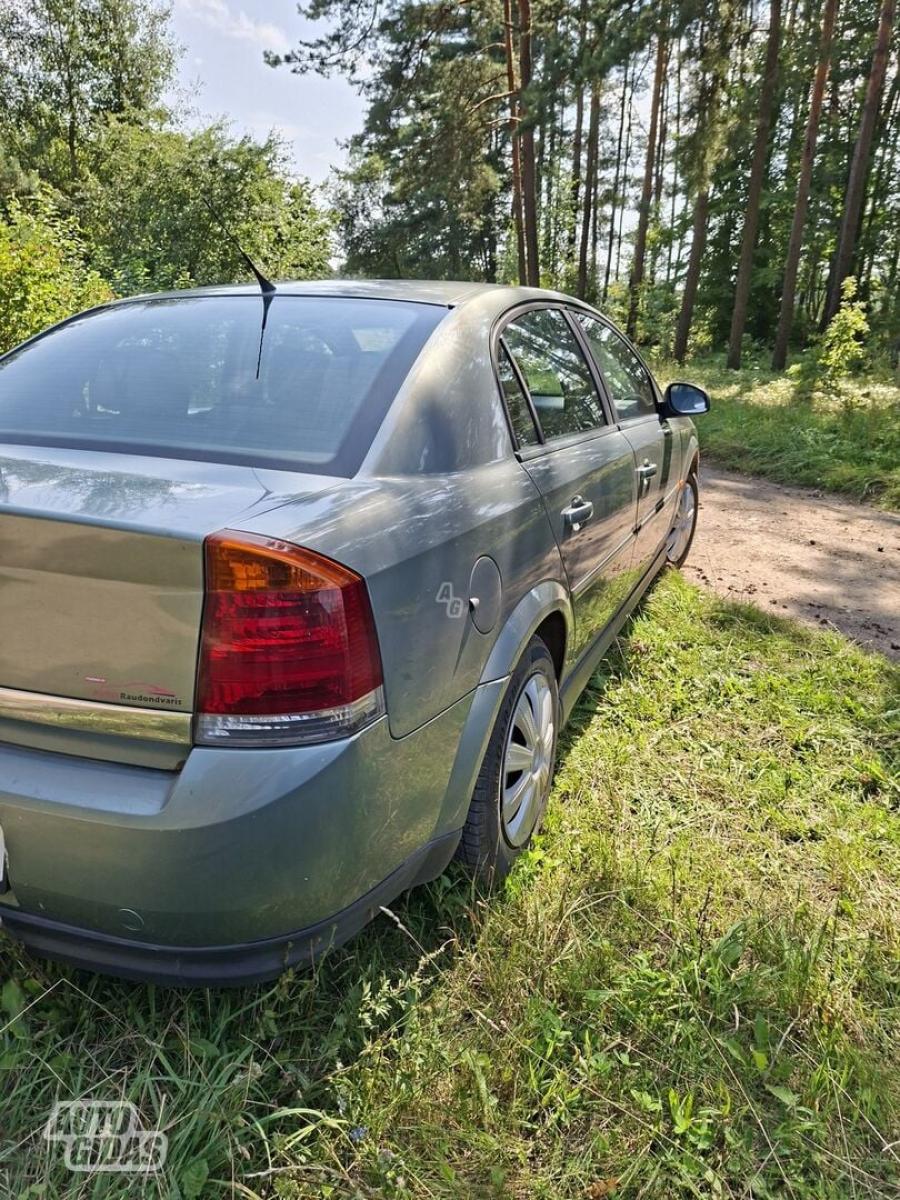 Opel Vectra 2003 in Trakai, with an engine capacity of 2.00 L and mileage of 440 thousand km for 900 €, photo 10 on AUTOMOTO.COM.LV