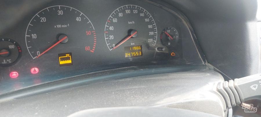 Опель Вектра 2003 в Вильнюс, объемом двигателя 2.20 л и пробегом 350 тыс. км за 300 €, фото 15 на AUTOMOTO.COM.LV