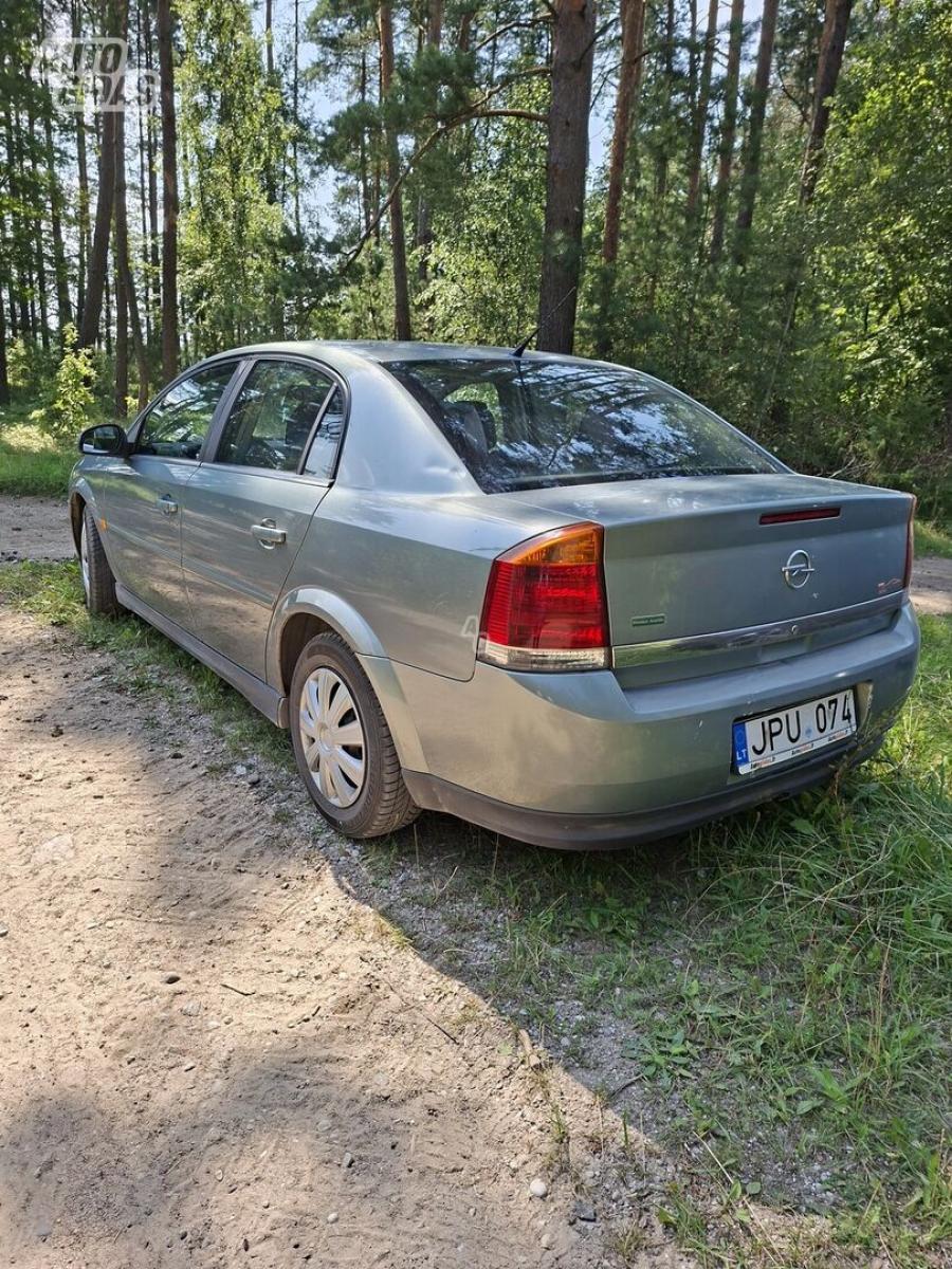 Opel Vectra 2003 in Trakai, with an engine capacity of 2.00 L and mileage of 440 thousand km for 700 €, photo 8 on AUTOMOTO.COM.LV