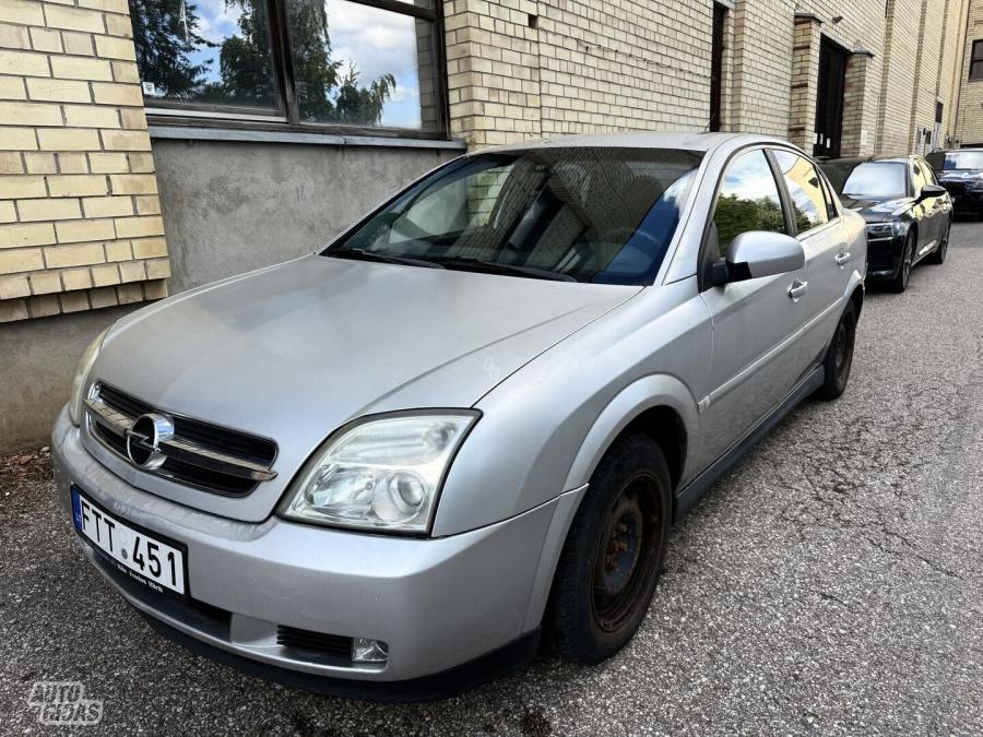 Opel Vectra 2003 in Vilnius, with an engine capacity of 2.20 L and mileage of 258 thousand km for 399 €, photo 1 on AUTOMOTO.COM.LV
