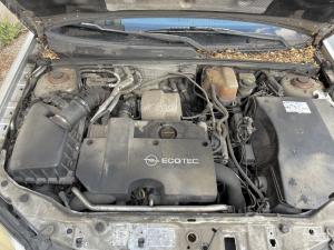 Opel Vectra 2003 in Vilnius, with an engine capacity of 2.20 L and mileage of 258 thousand km for 399 €, photo 10 on AUTOMOTO.COM.LV