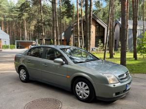 Opel Vectra 2003 in Vilnius, with an engine capacity of 2.00 L and mileage of 300 thousand km for 790 €, photo 4 on AUTOMOTO.COM.LV