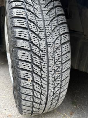 Opel Vectra 2003 in Vilnius, with an engine capacity of 2.00 L and mileage of 300 thousand km for 790 €, photo 8 on AUTOMOTO.COM.LV