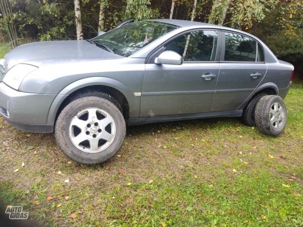 Opel Vectra 2003 in Vilnius, with an engine capacity of 2.00 L and mileage of 242 thousand km for 1200 €, photo 6 on AUTOMOTO.COM.LV